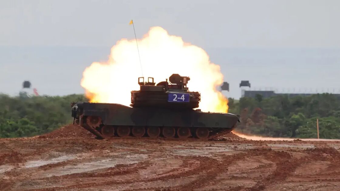 直擊｜M1A2T射擊19發全命中 賴清德大讚「無怪乎是地表最強戰車」｜知新聞